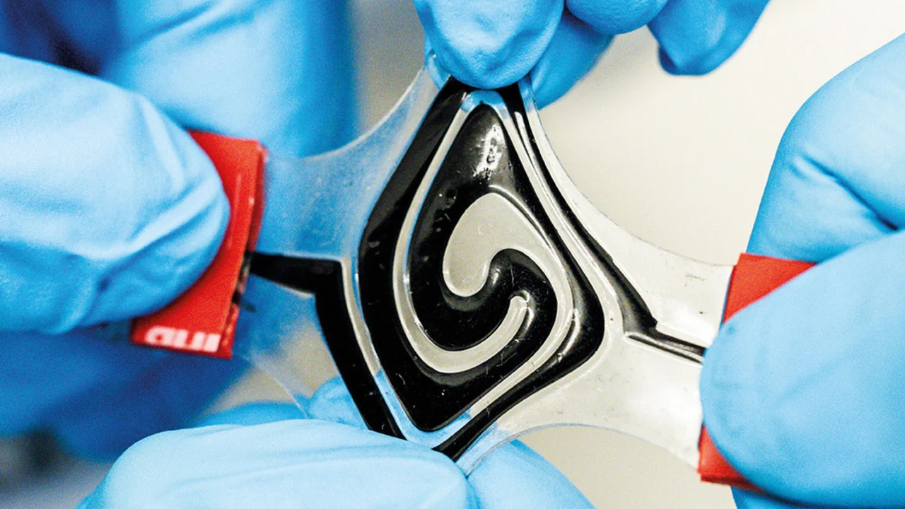 Flexible textile battery: Powering smart fashion